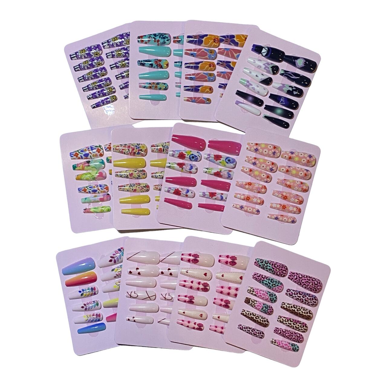 Mixt de 12 seturi unghii false autoadezive press-on, Chique C18-228 ...